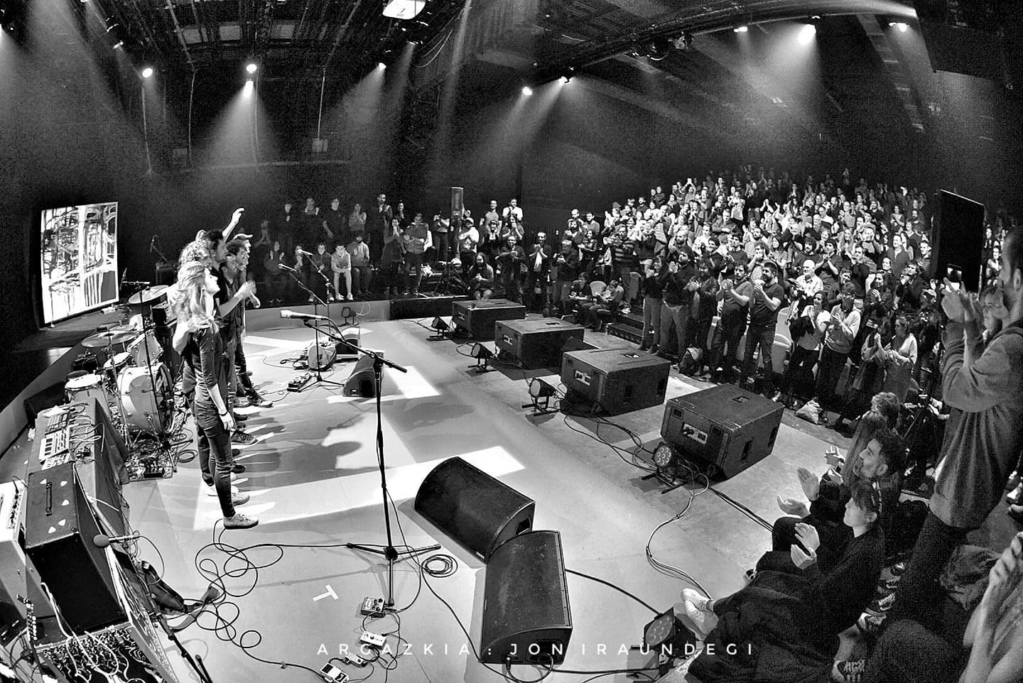 Pelax: Rocka bizirik dago — Gaztezulo